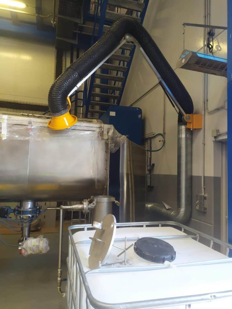 sistema de captacion de polvo en agitador-mezclador en sector alimentacion | Tecfilter